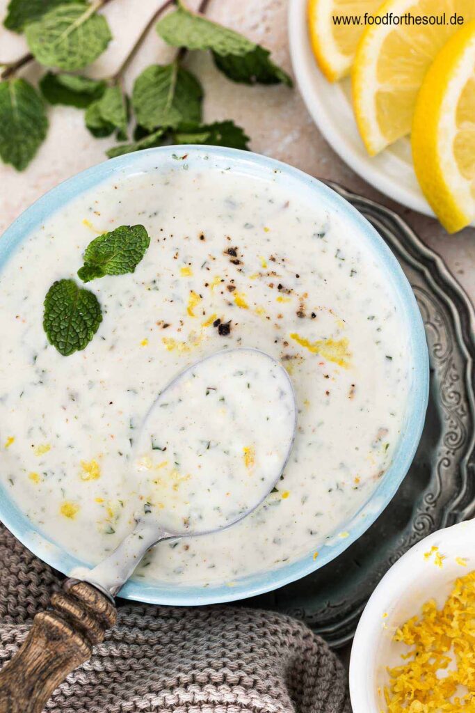 Türkischer Joghurt-Minze-Dip - Orientalisches Rezept